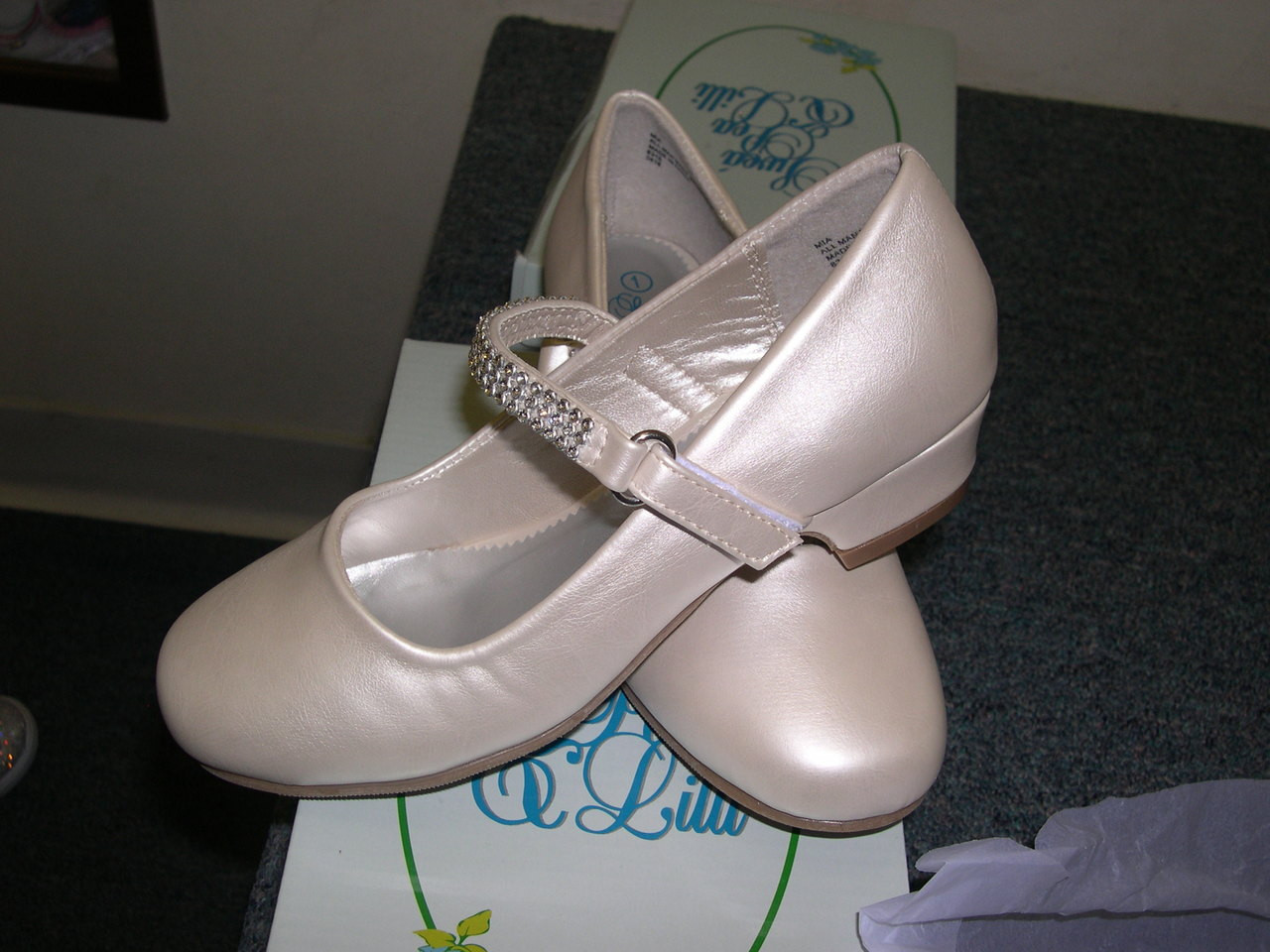 Ivory Girls Pageant Shoe - klassy kids