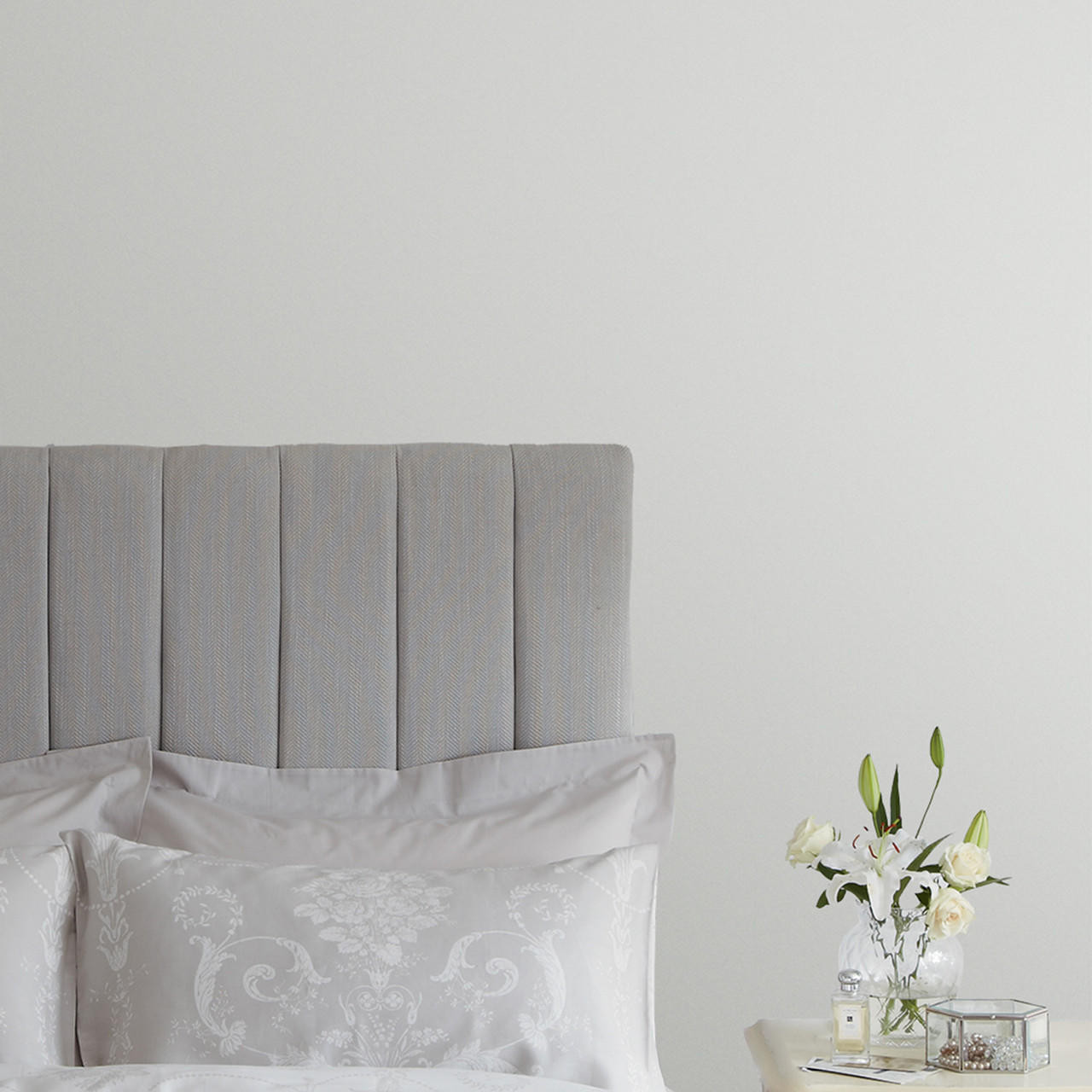 Laura Ashley Silver White 5l Matt Emulsion Paint | The Online Lighting ...