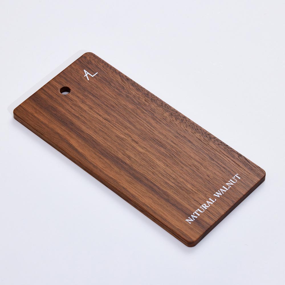 Natural Walnut | Finish | American Leather