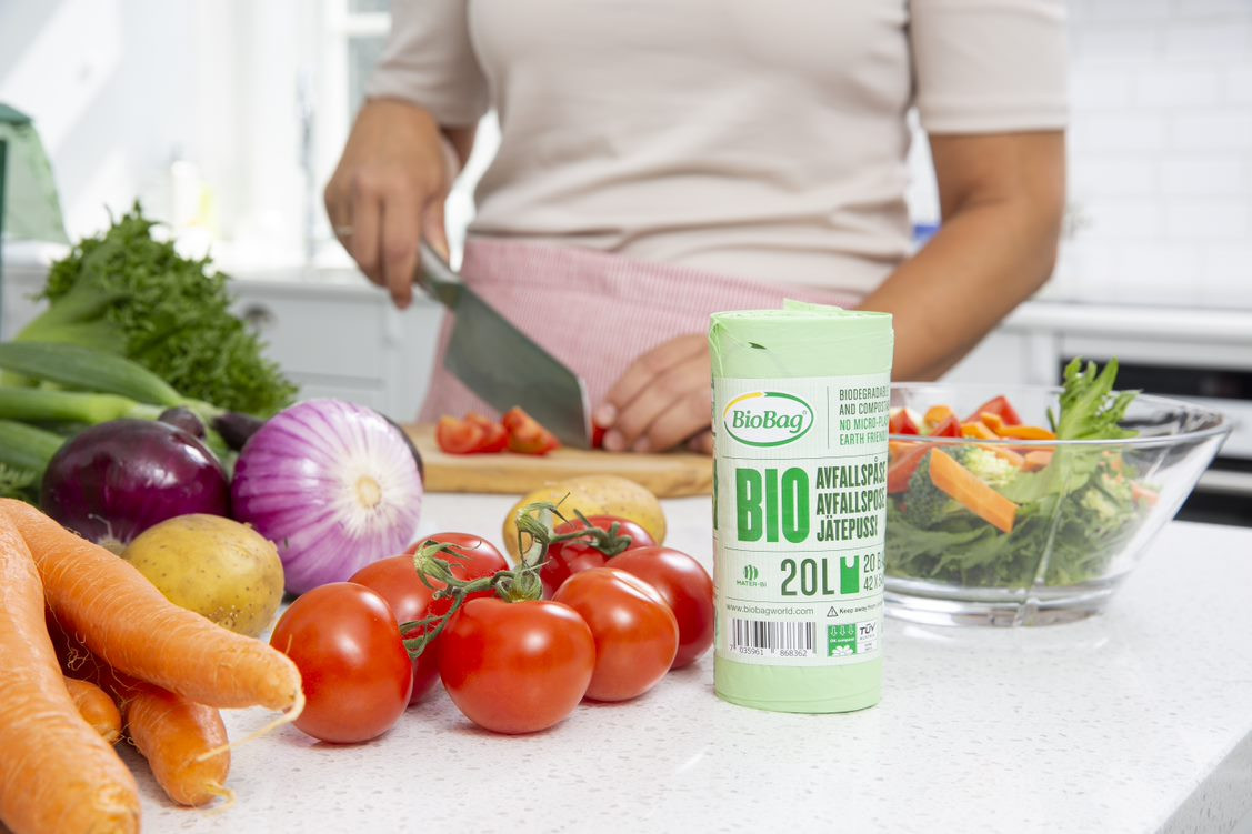 BioBag | Biodegradable & Compostable Premium 20L Food Waste Bag ...