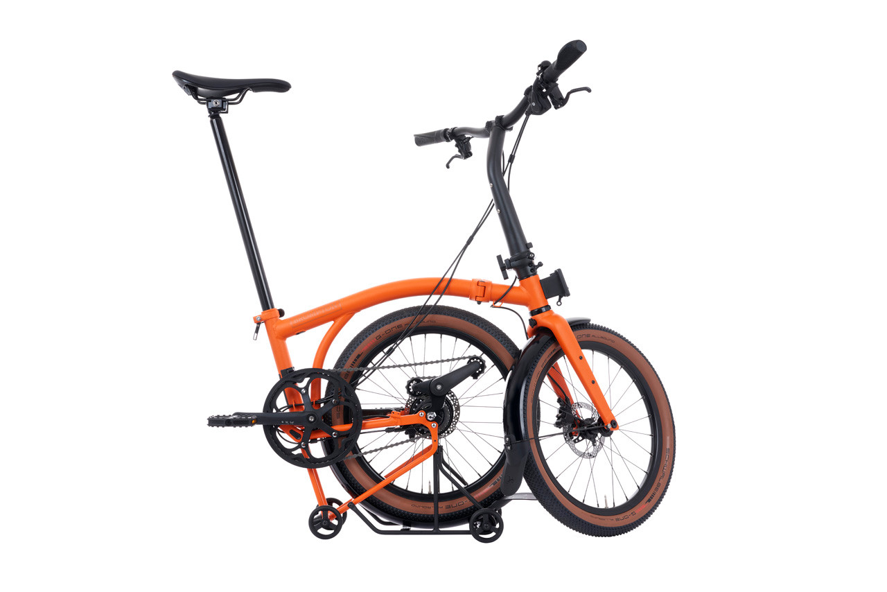 Brompton orange store