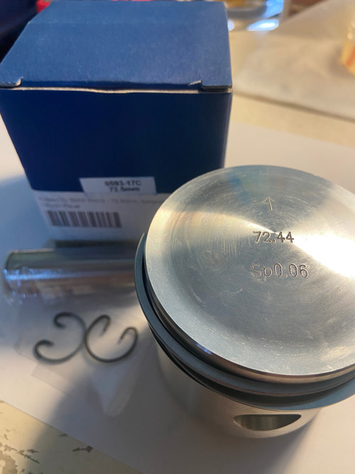 R60/2 PISTON SET 72.5 MM - 11250012270. - Vintage Beemer Motorcycle Parts