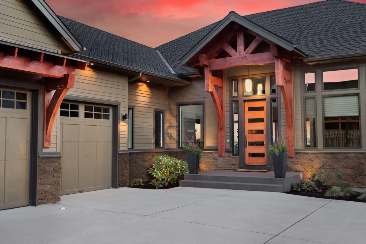 Foundation Skirting Ideas & Covering Solutions | DIY Installation ...