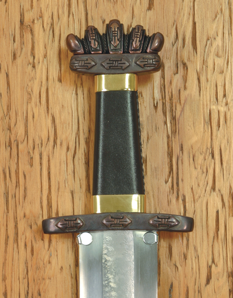 How to display your sword collection - Museum Replicas Ltd.