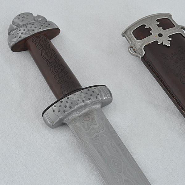 Hanwei Trondheim Viking Sword - Viking Shield