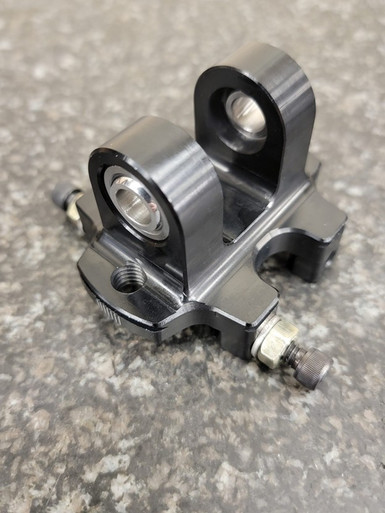 BRE Locking Spindle Knuckle