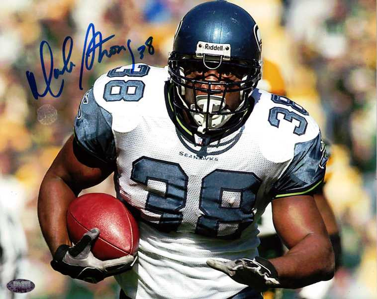 Mack Strong Autographed 8x10 Photo Seattle Seahawks MCS Holo Stock #97726