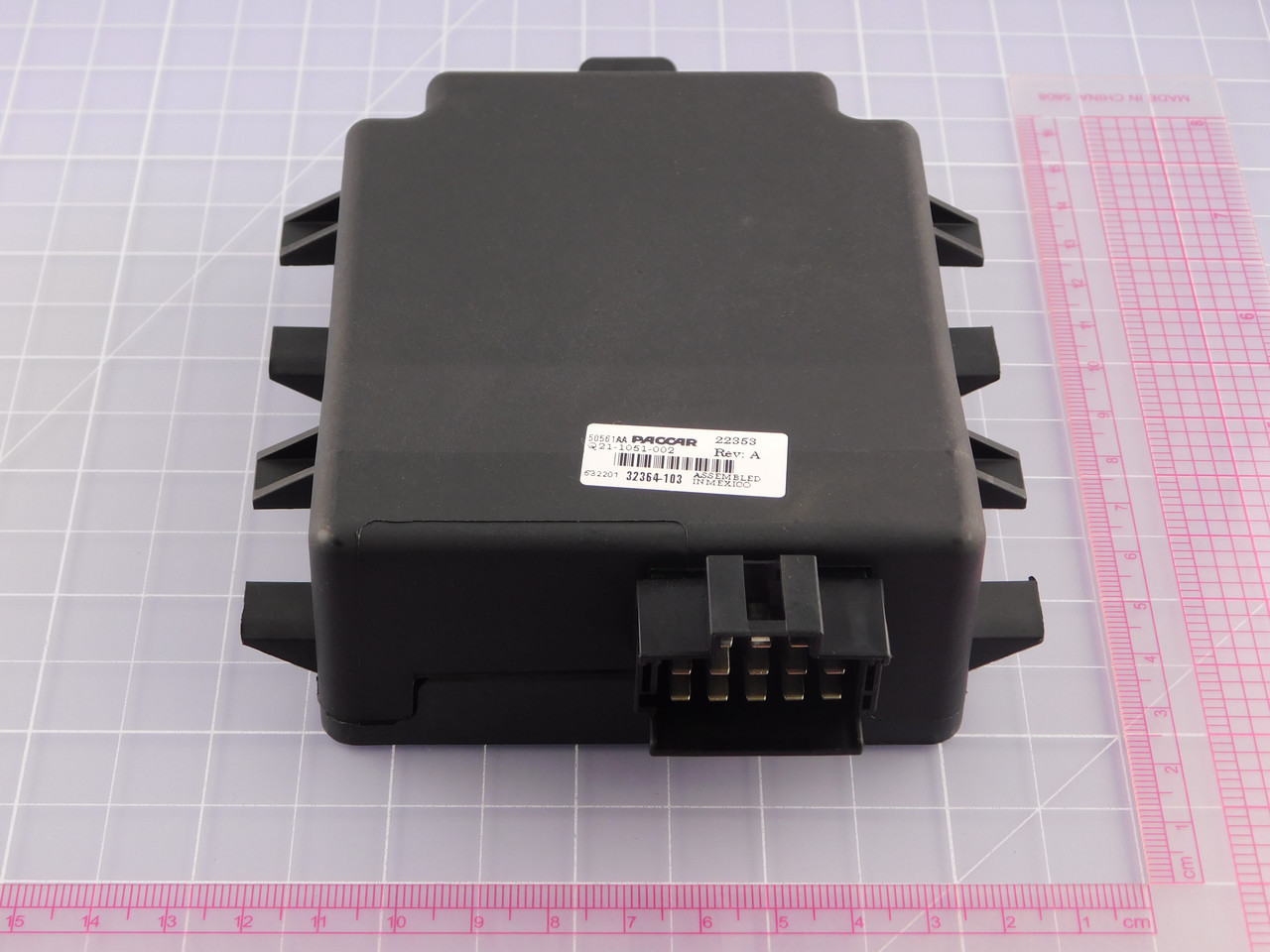 PACCAR Q21-1051-002 Control - Door Relay Module Driver/Pass X119243 ...