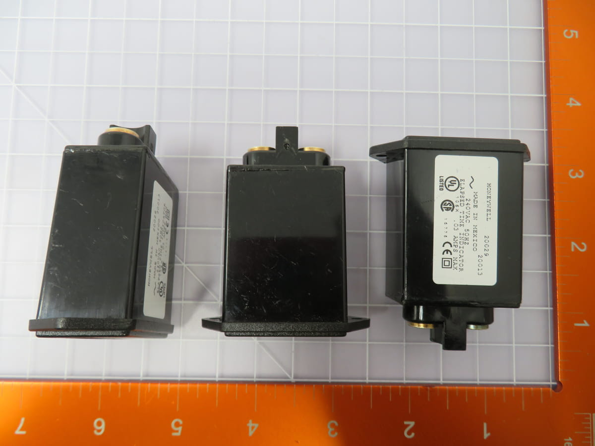 HONEYWELL 20029 Elapsed Time Indicator 240 VAC 50 Hz .03 A X111334 ...
