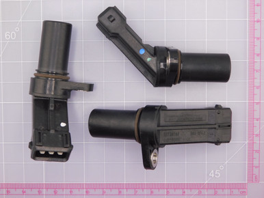 Lot of 2 LIEBHERR 13736146 Speed Sensor X118104 - OCO Components