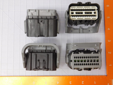 Lot of 26 WDP 60013508A01B(D65) X92201 - OCO Components