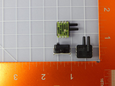 HONEYWELL SDX05D4 X93437 SENSOR TEMP COMP 5PSID DIP - OCO Components