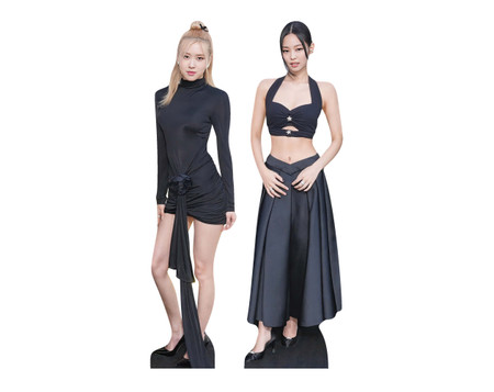 Jennie y Rose K-Pop Recortes de cartón con estante superior, paquete de 2
