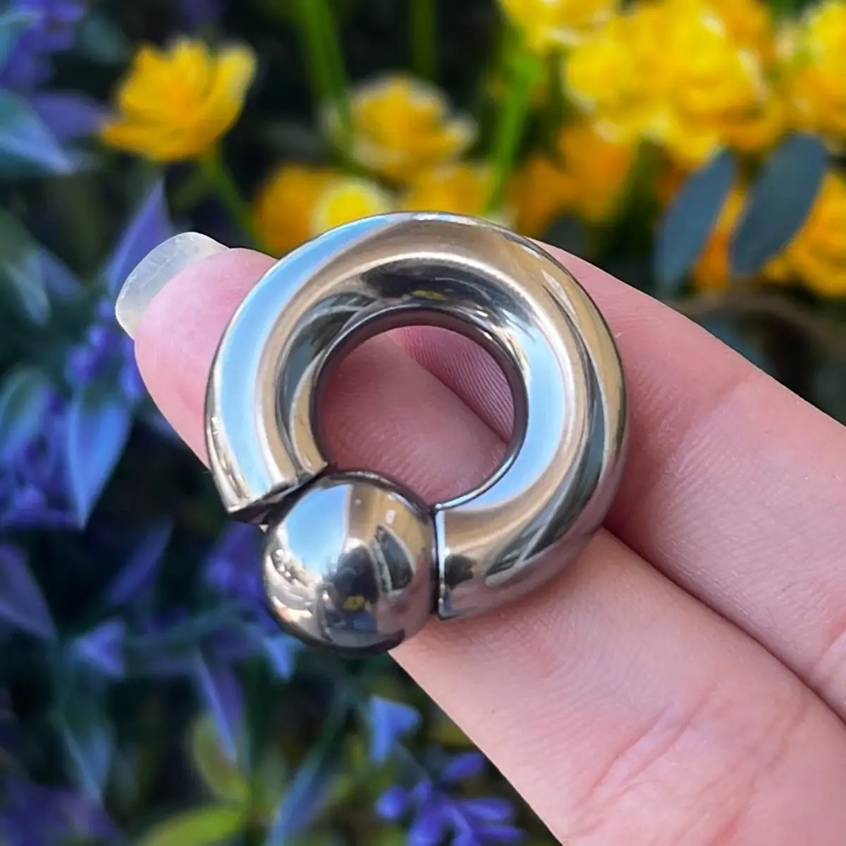 Surgical Steel Screw Ball Captive Bead Ring