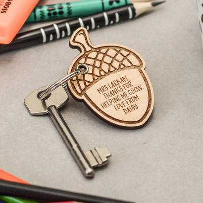 Personalised Detailed Acorn Keyring - The Crafty Giraffe
