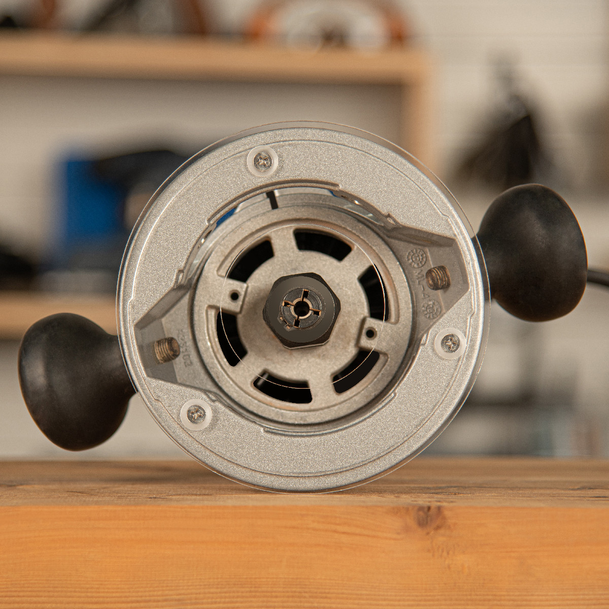 Powertec 2-1/2" Hole Sub Base for Porter-Cable 690 and 890 Series Routers