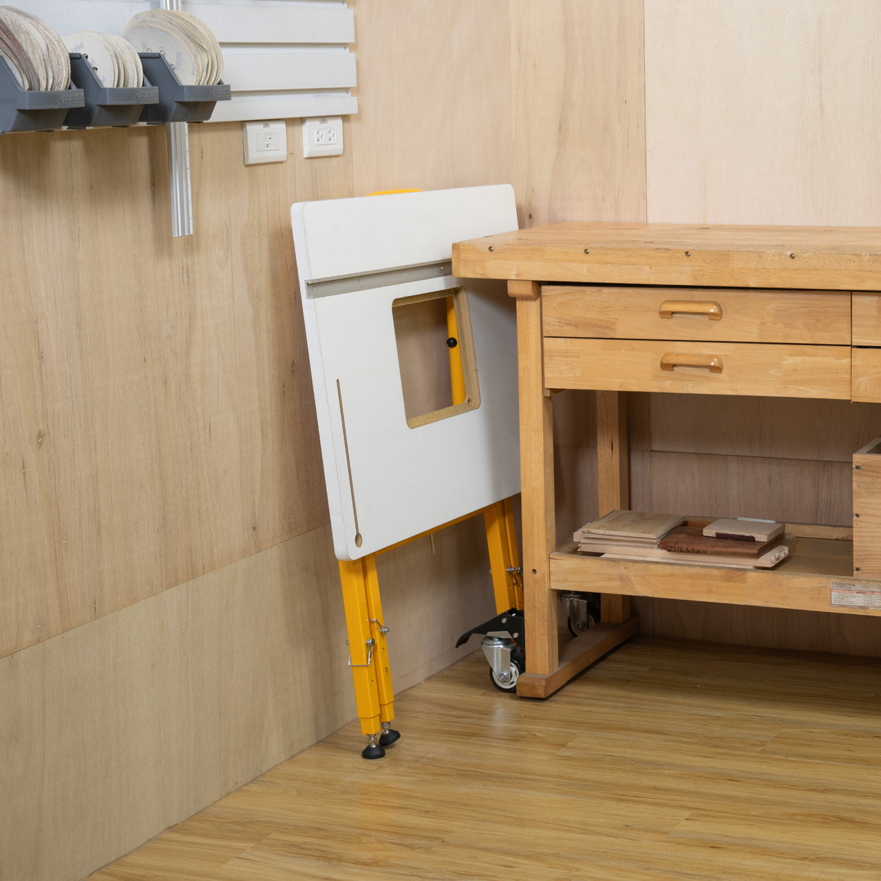 UT1010 Folding Work Stand for Router Tabletop