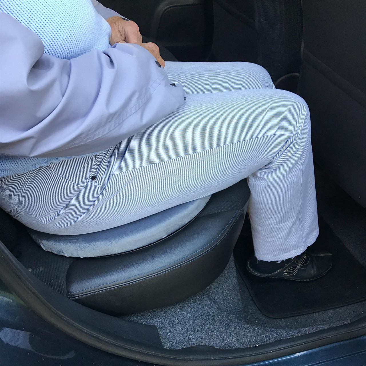 Caraquip.co.uk | Streetwize Car Seat 360 Degree Swivel Mobility Aid