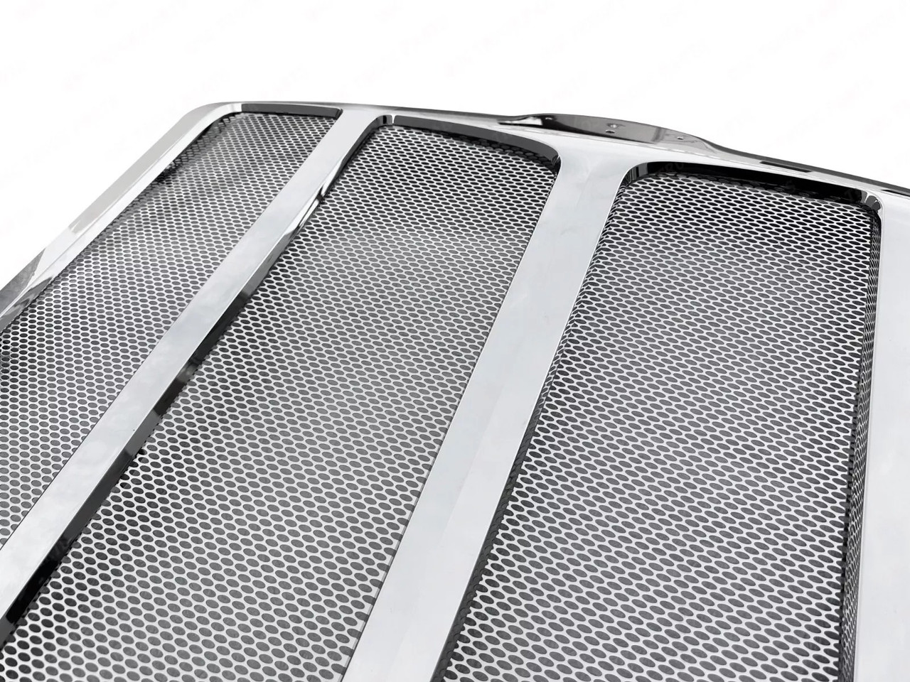 QSC Replacement Chrome Plastic Grille w/ Bug Screen for Peterbilt 579 13-21