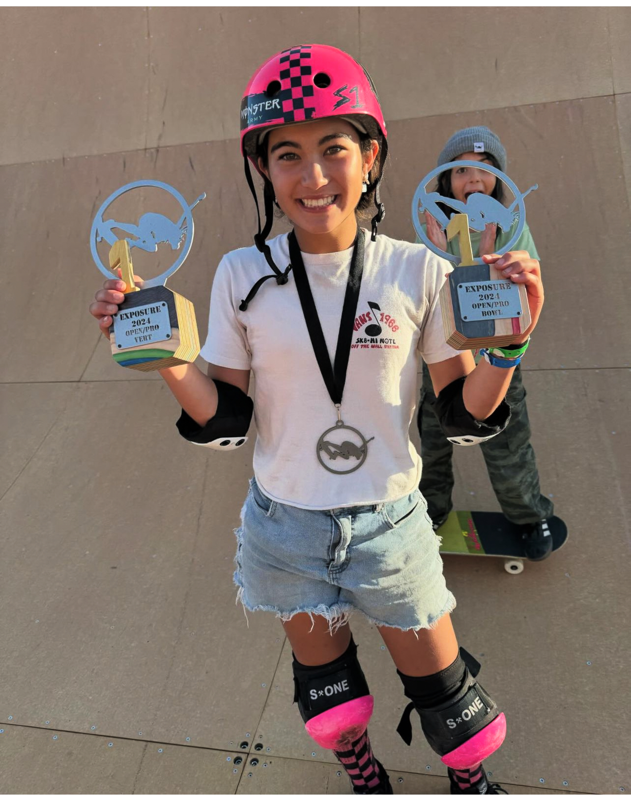 Arisa Trew / Exposure Contest - S1 Helmet Co. Official Store