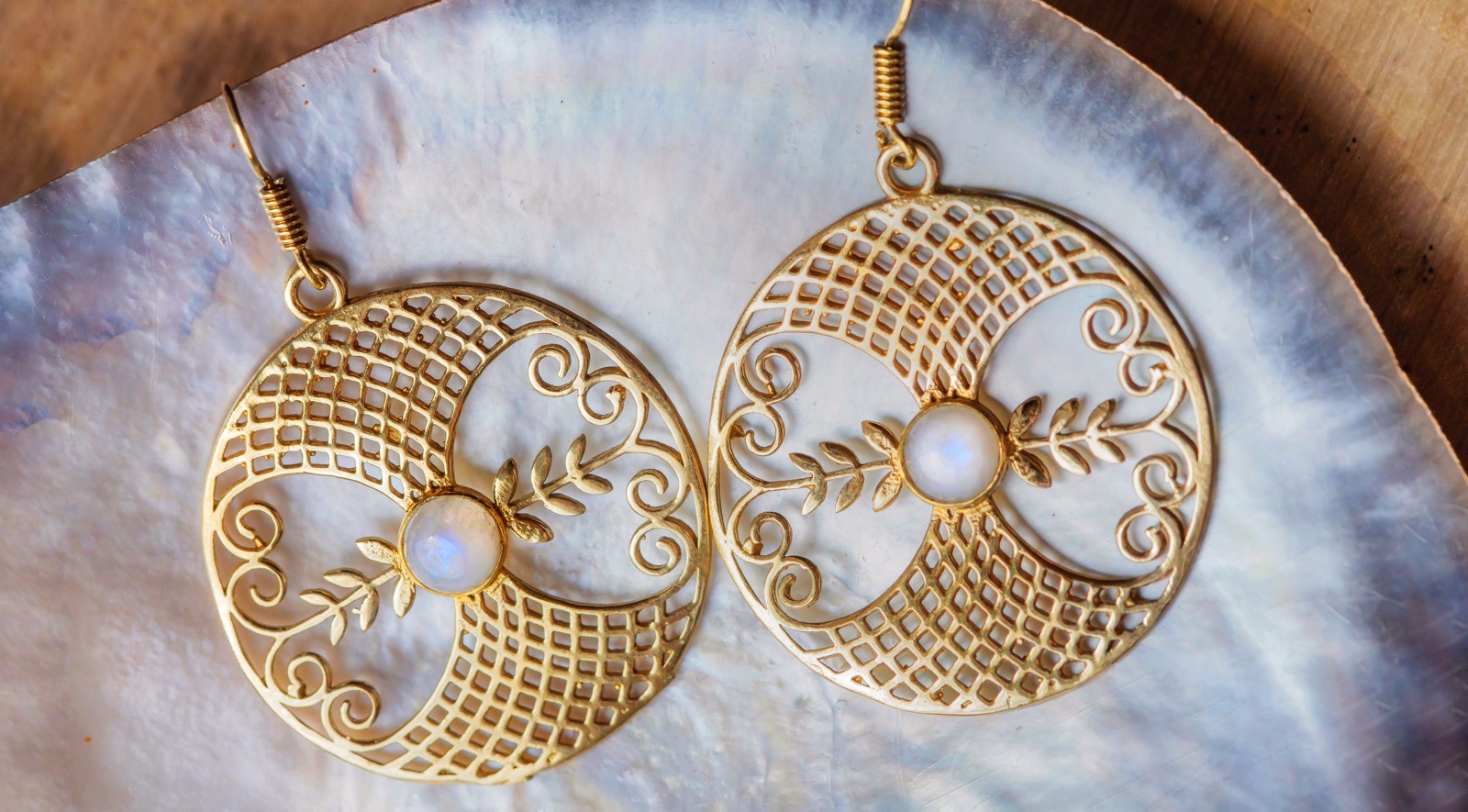 The Meaning Behind Clear Moonstone - Little Istanbul Gifts