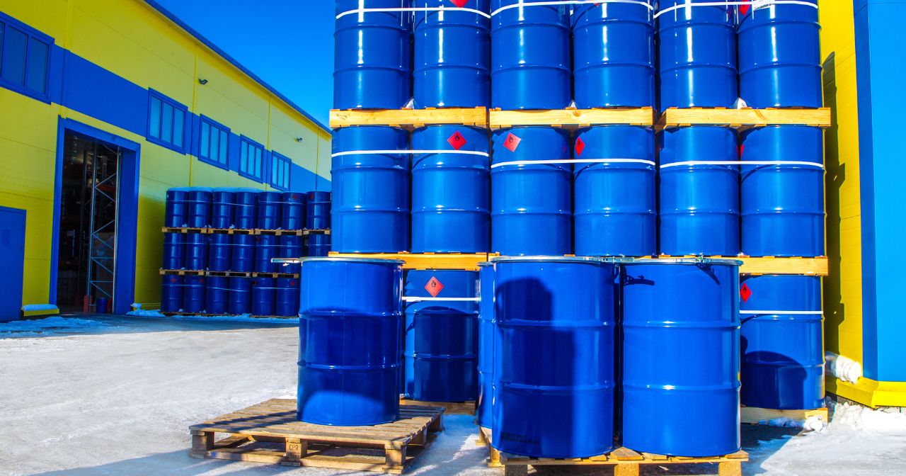 Bulk vs. Jib Oil: Which Is Right for Your Business? - Santie Oil Company