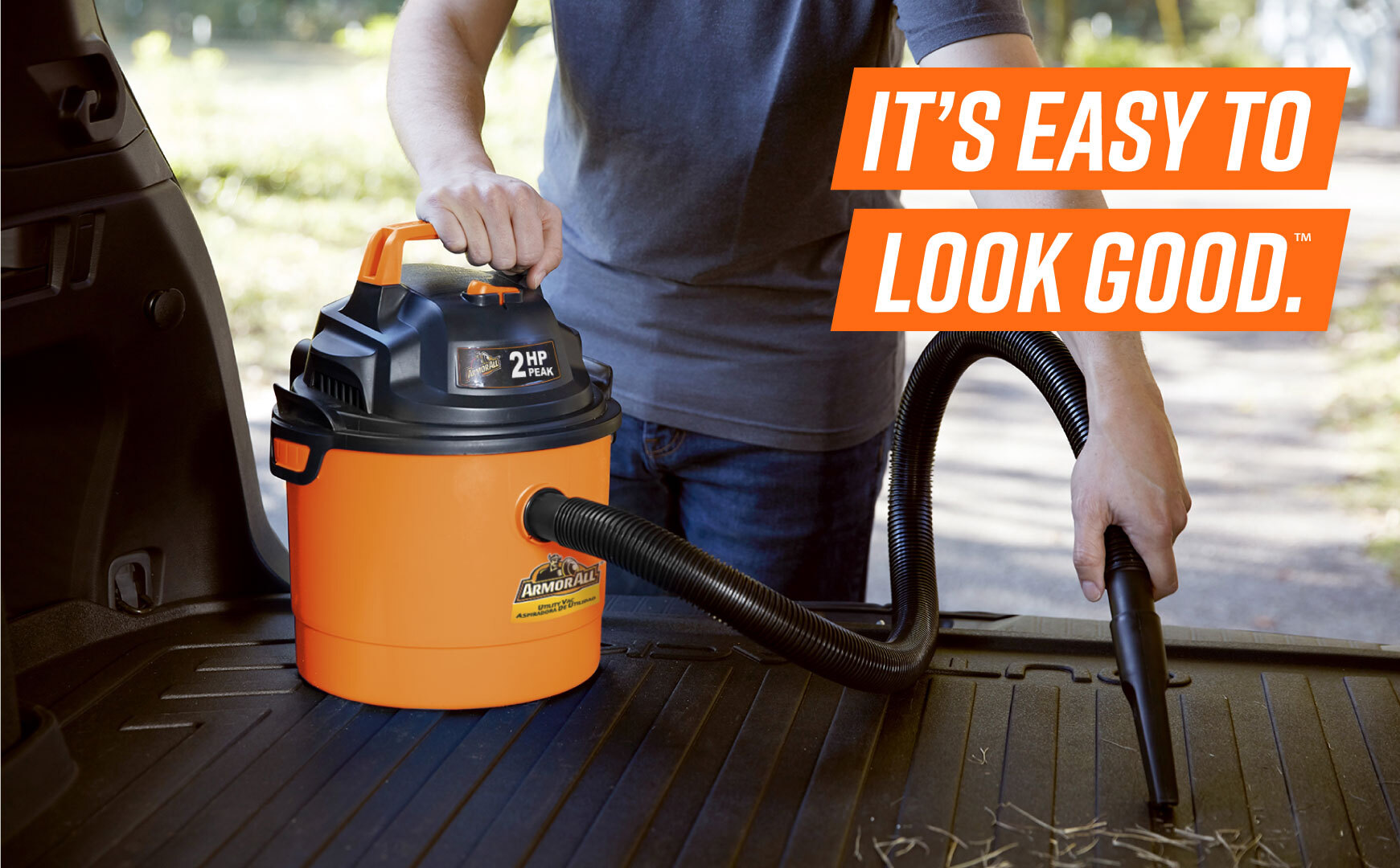 Armor All 2.5 Gallon 2 Peak HP Portable Wall Mountable Wet Dry Vacuum