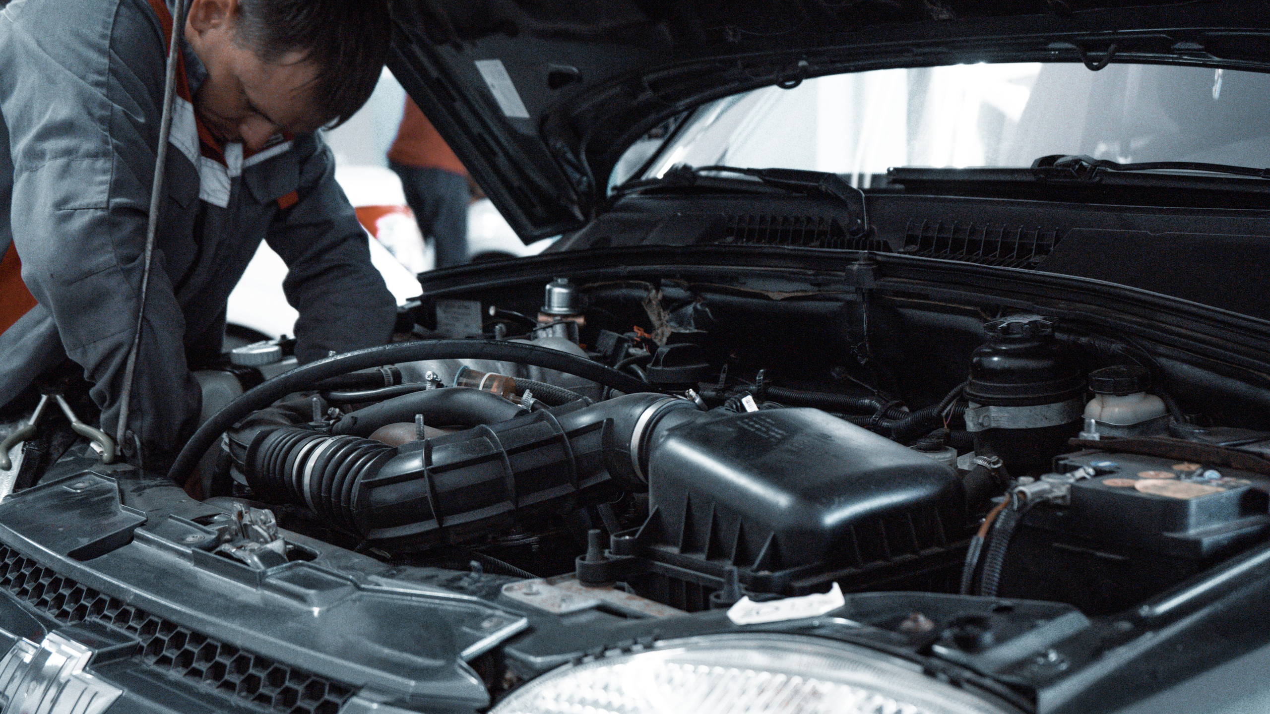 How to Seal Leaking Car Parts with Silicone - Silicone Depot