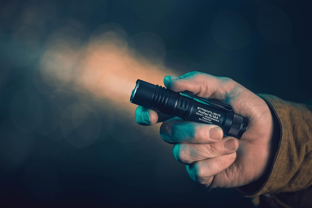 Streamlight ProTac 1L-1AA Dual Fuel 350-Lumen Tactical Flashlight – Black