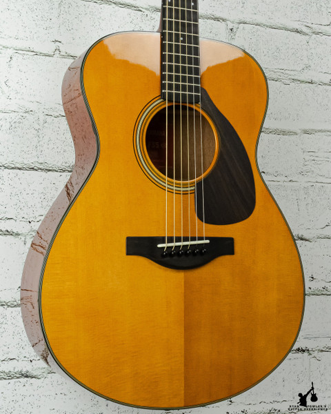 Acoustic Guitar - Yamaha - Ryan Fowler's Guitar Experience