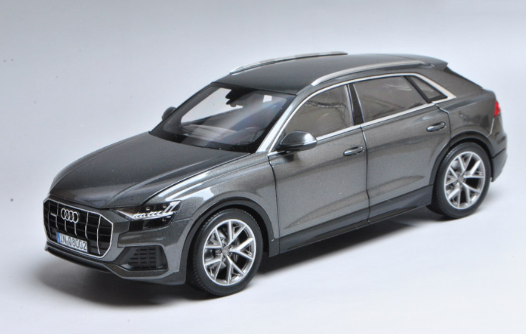 1/18 Dealer Edition Audi Q8 (Silver Grey) Diecast Car Model ...