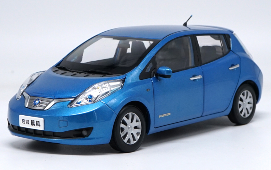 1/18 Dealer Edition Nissan Leaf Diecast Car Model - LIVECARMODEL.com