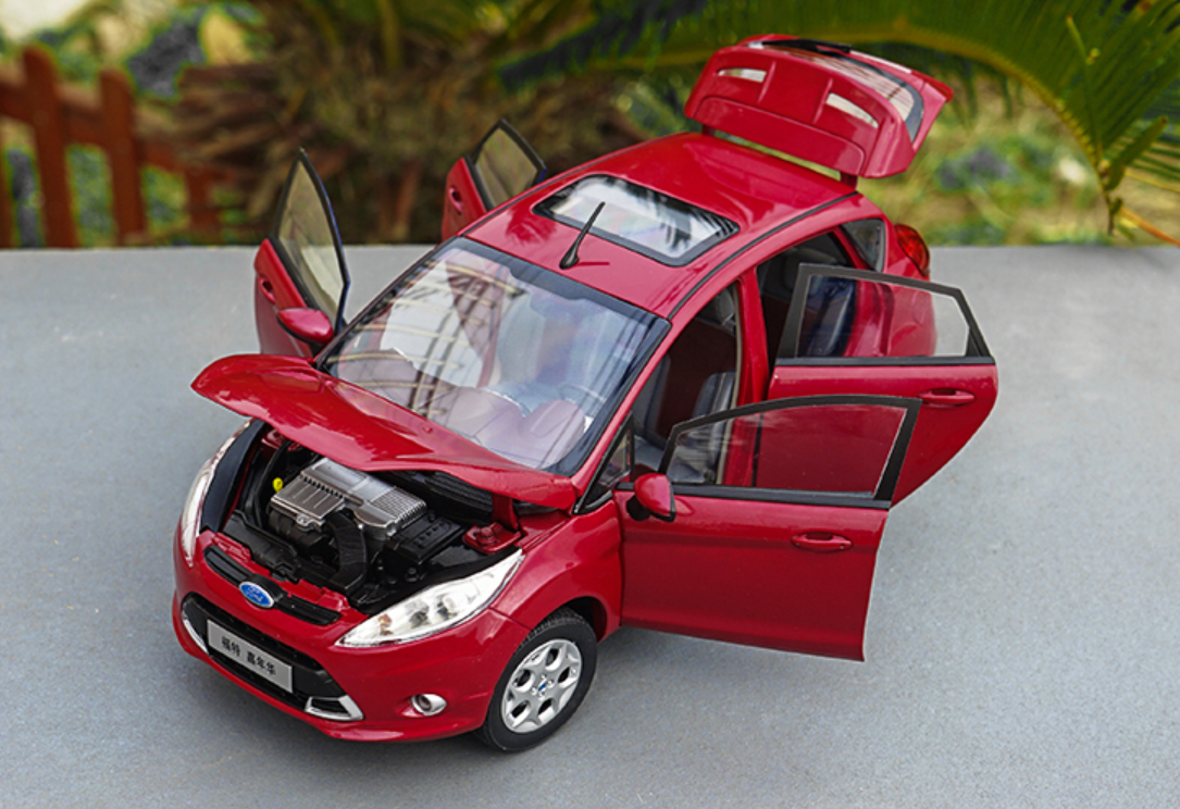 1/18 Dealer Edition Ford Fiesta (Red) Diecast Car Model - LIVECARMODEL.com