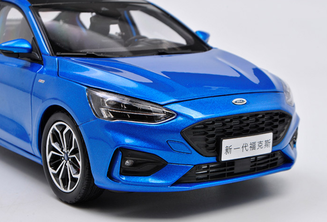 1/18 Dealer Edition 2019 Ford Focus Sedan (Blue) Diecast Car Model ...