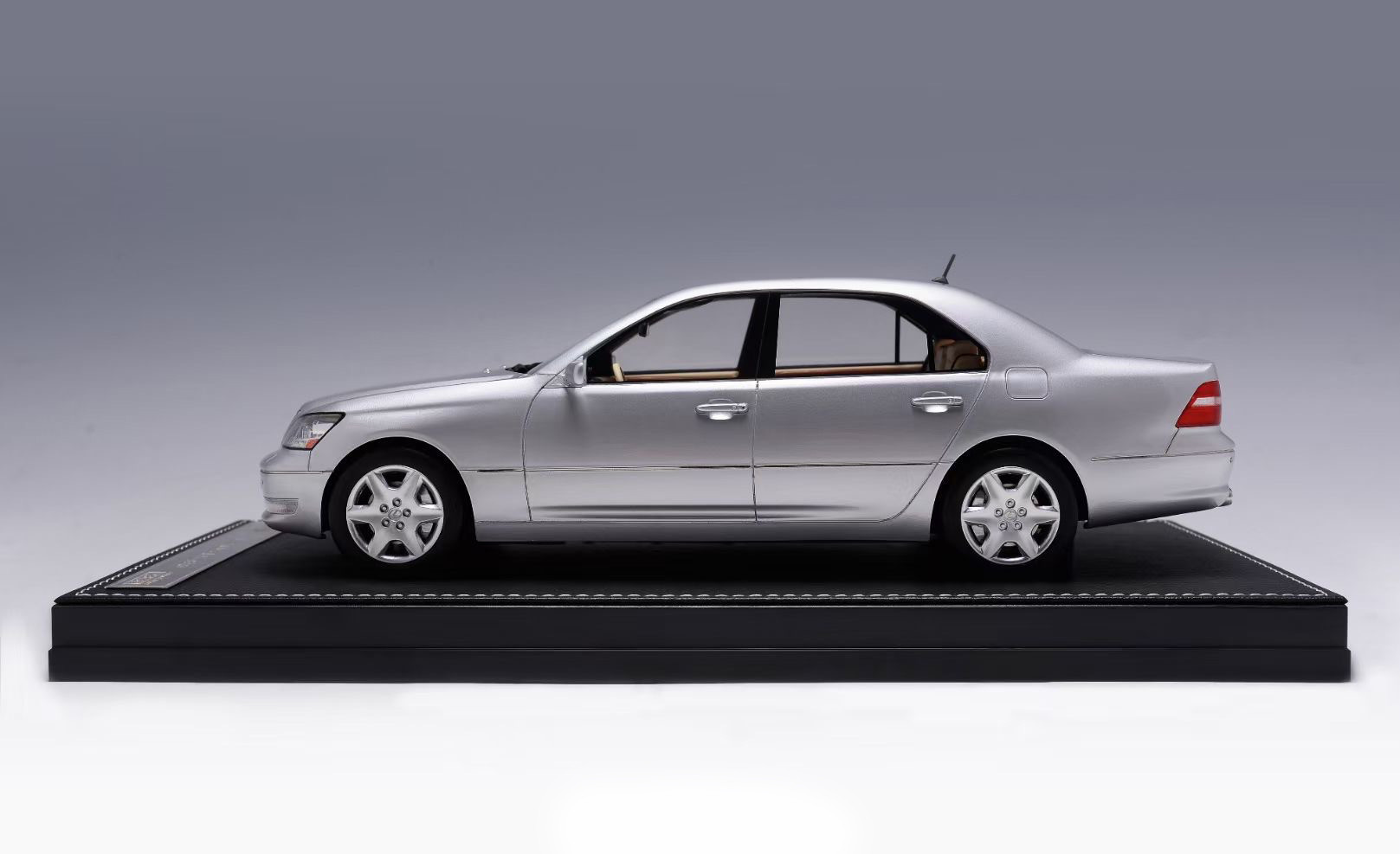 1/18 Ivy Lexus LS LS430 3rd Generation XF30 (Silver) Resin Car Model ...
