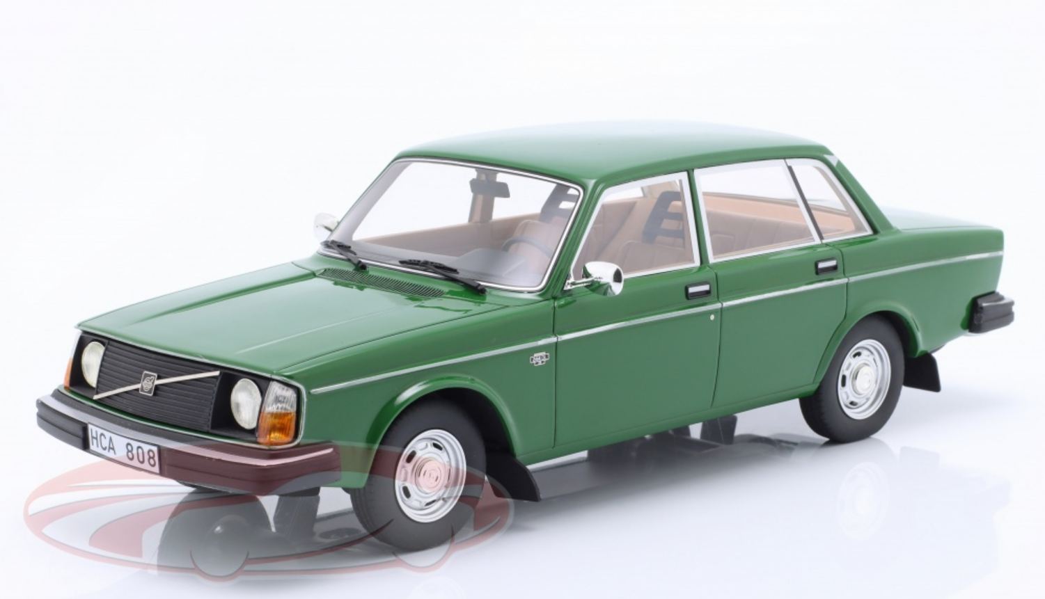 1/18 Cult Scale Models 1975 Volvo 244DL (Green) Car Model ...