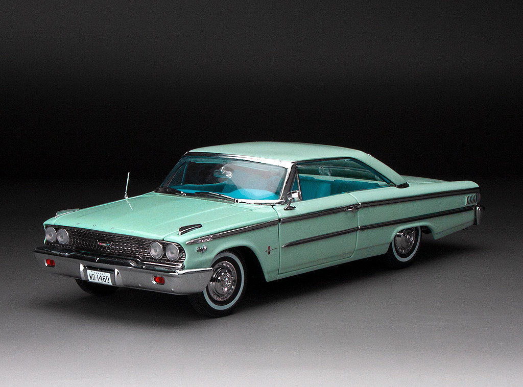 1/18 Sunstar 1963 Ford Galaxie 500 XL Diecast Car Model - LIVECARMODEL.com