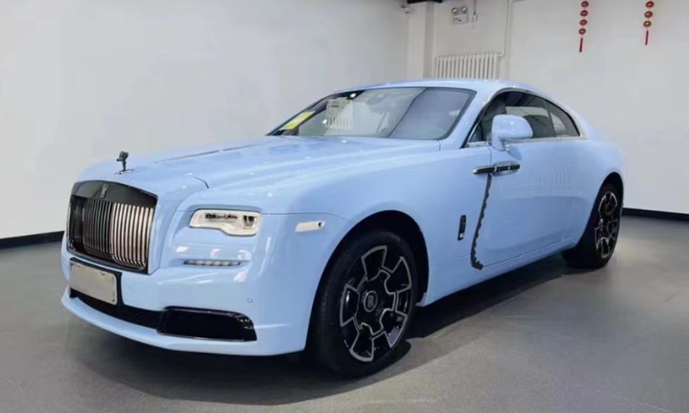 How the Rolls-Royce Brand Became the Peak of Luxury - LIVECARMODEL.com