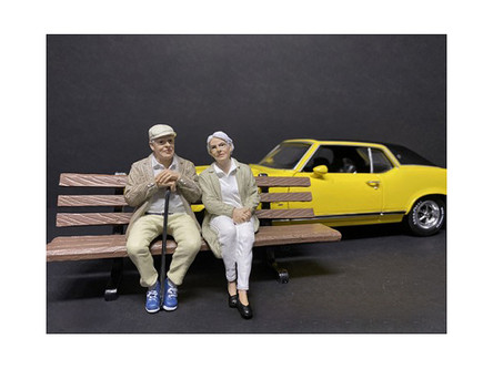 Sitting Old Couple 2 piece Figurine Set for 1/24 Scale Models by ...