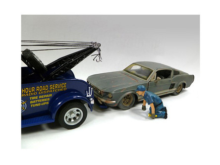 Tow Truck Driver/Operator Scott Figurine for 1/24 Scale Models by ...