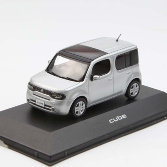 1/43 Dealer Edition Nissan Cube (Silver) Diecast Car Model ...
