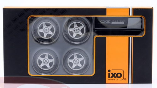 1/18 Ixo Tires & Rims Set (4 Piece) OZ Crono with Stand Silver ...