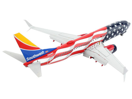 Boeing 737-800 Commercial Aircraft with Flaps Down "Southwest Airlines ...