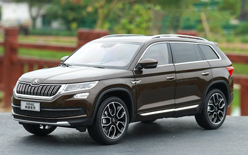 1/18 Dealer Edition Skoda Kodiaq (Brown) Diecast Car Model ...