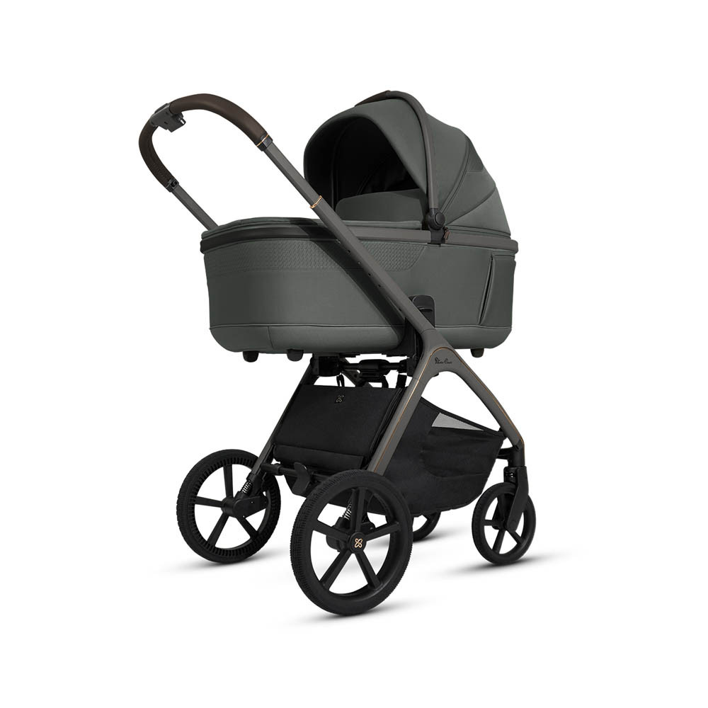 Silver Cross Cove at Winstanleys Pramworld
