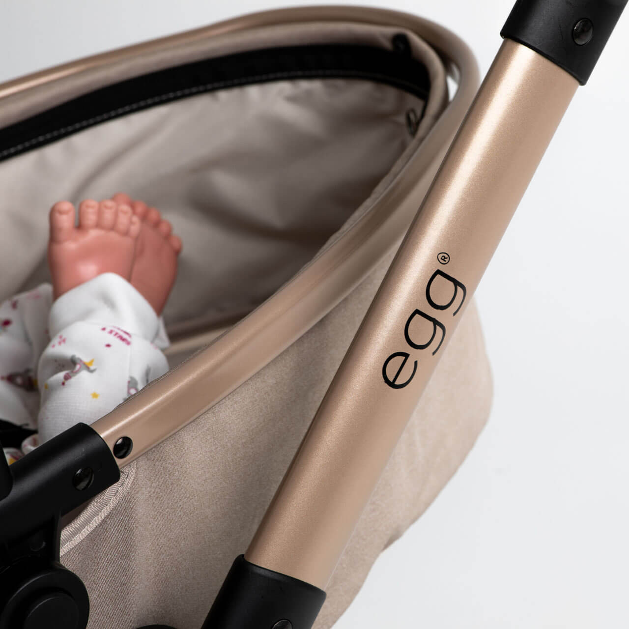 Roma egg® Dolls Pram - Feather | Winstanleys Pramworld