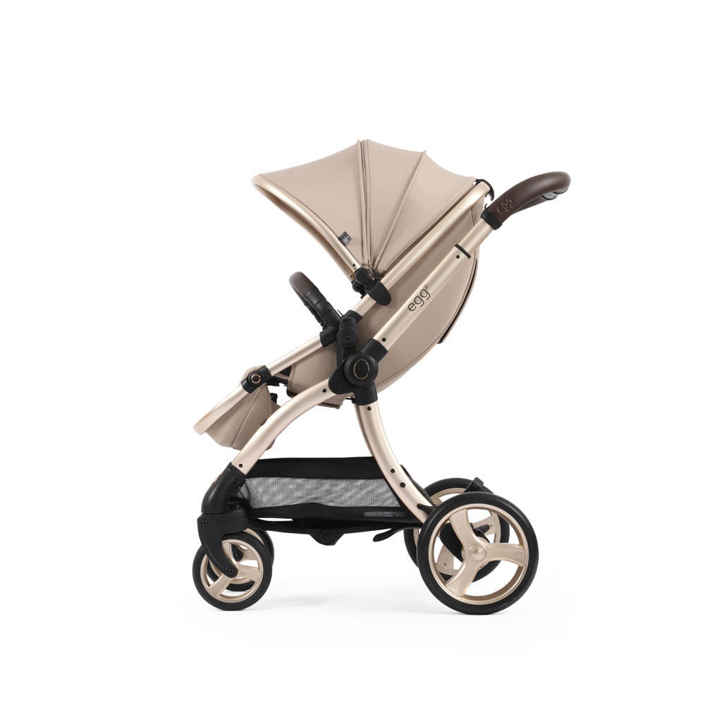 egg® 3 Luxury Cloud T i-Size Bundle - Feather | Winstanleys Pramworld