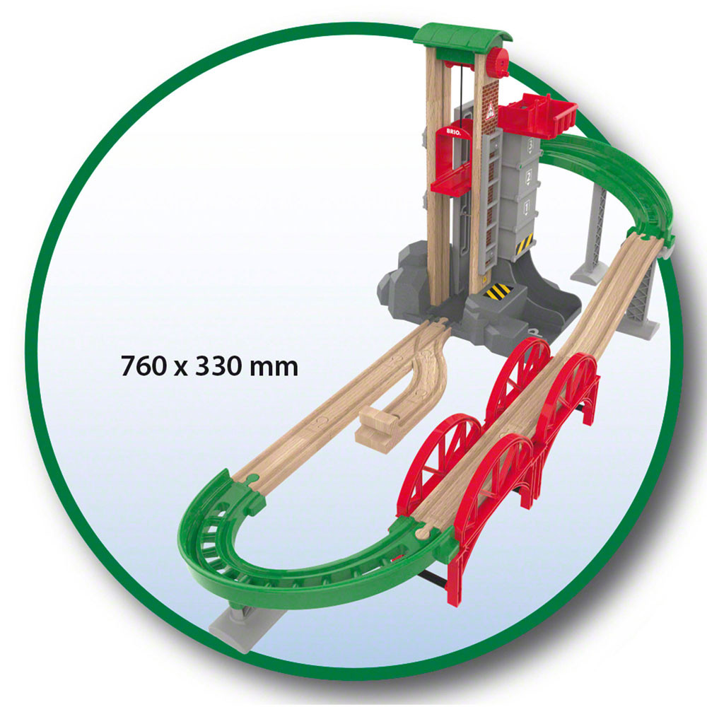 Brio Lift and Load Warehouse Set | Winstanleys Pramworld