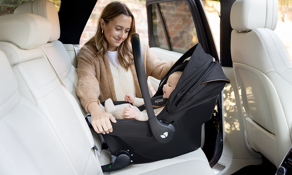 Joie sprint™ - integrated ISOFIX baby car seat - Winstanleys Pramworld