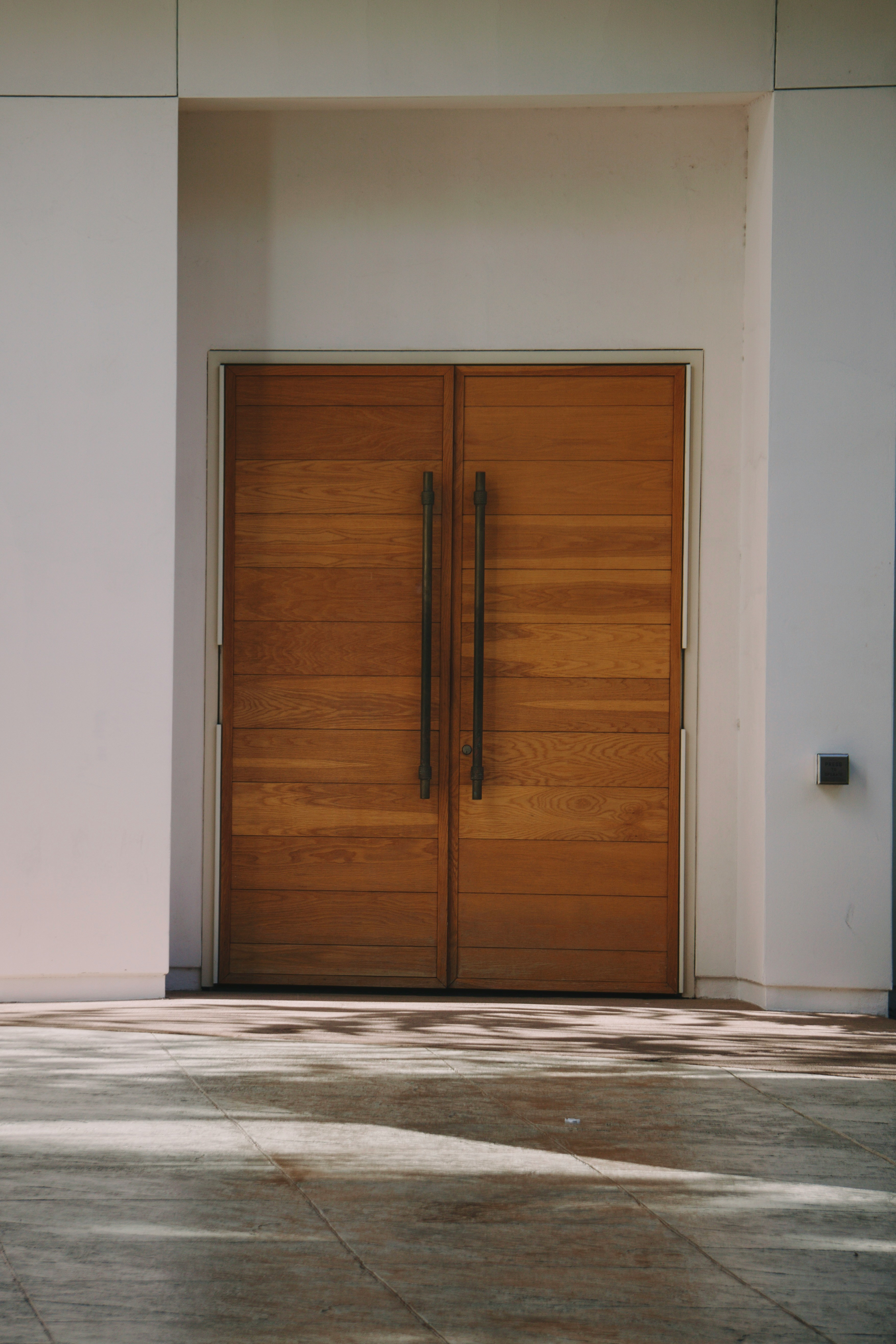 2024 Door Design Fashions: A Trend Forecast - Swinging Cafe Doors